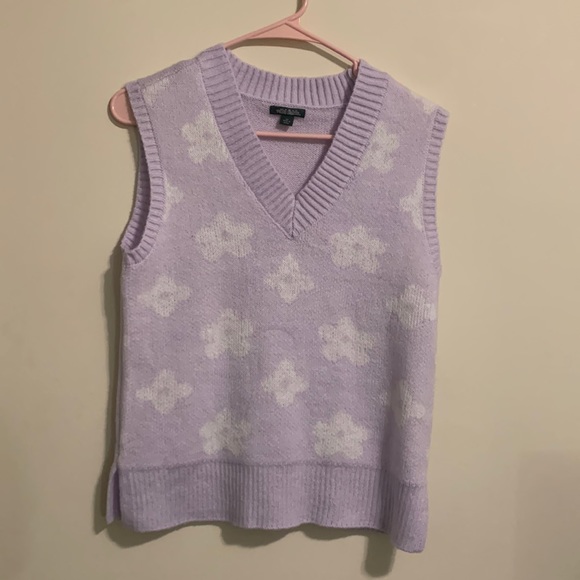 Sweaters | Pastel Purple And White Flowers Sweater Vest | Poshmark